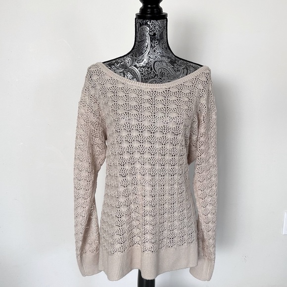 Soho | Tops | Soho Nyco Crochet Top Beige Peekaboo Long Sleeve Round ...